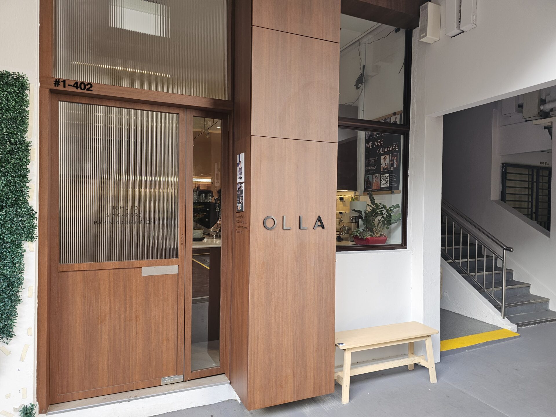 OLLA Specialty Coffee (Clementi) - Petfriendly Singapore